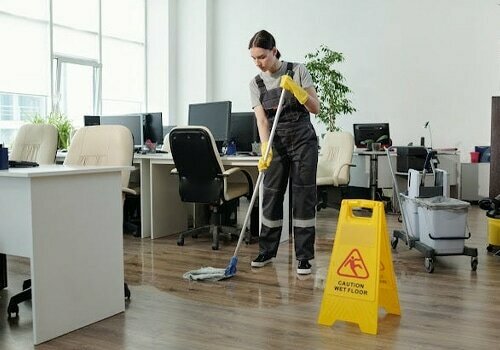 Temizlik şirketleri Dasuka Building Cleaning Services, Dubai, foto