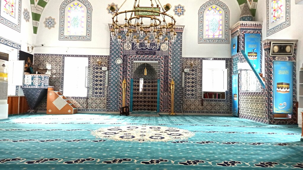 Cami Yunus Emre Camii, İstanbul, foto