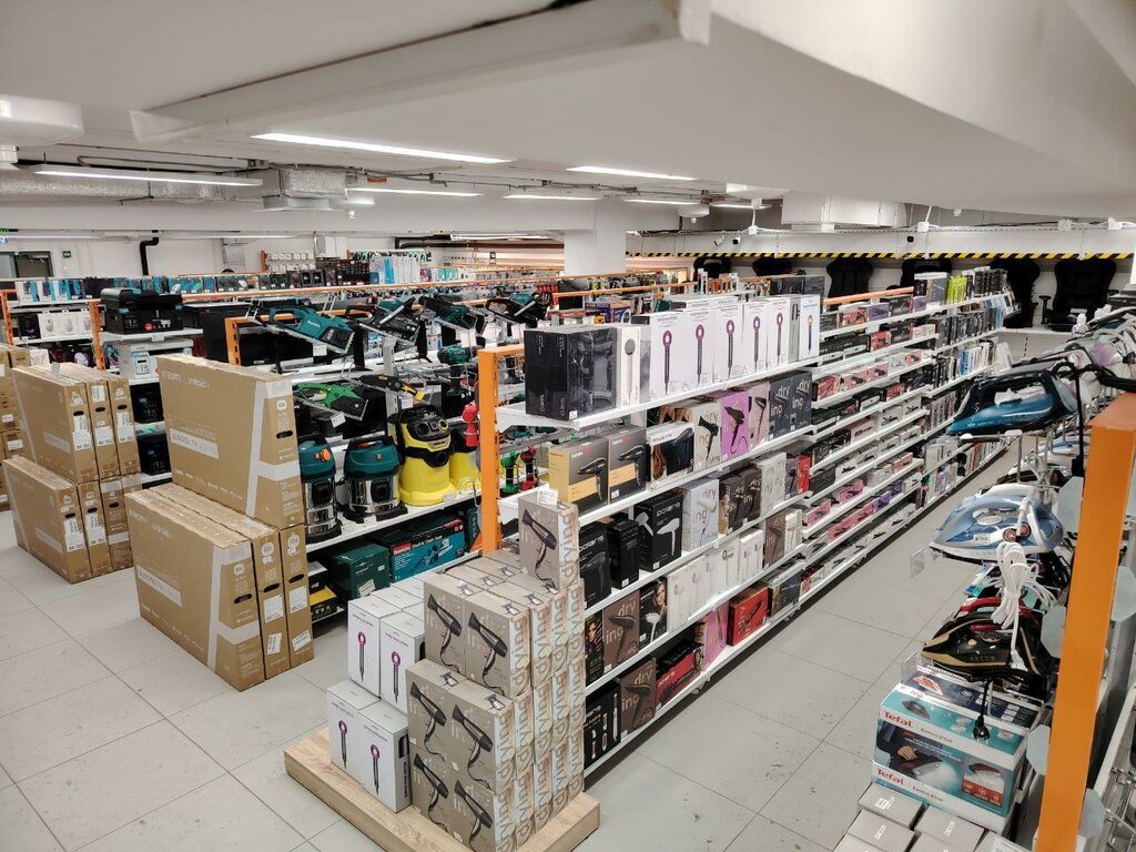 Elektronik eşya mağazaları DNS, Krasnoyarsk, foto
