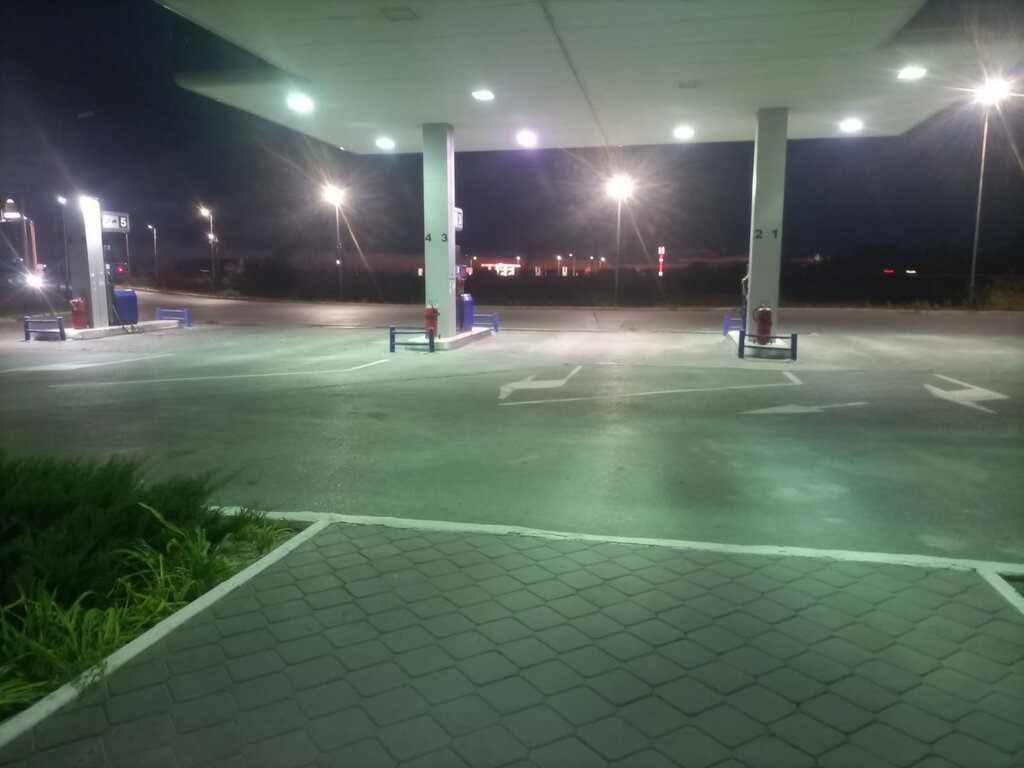 Benzin istasyonu Унк, Volgogradskaya oblastı, foto