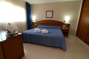 Hotel Bahía Tropical (Autonomous Community of Andalusia, Provincia de Granada, Almunecar, Calle Tesorillo - Pozuelo, 13), otel  Endülüs'ten