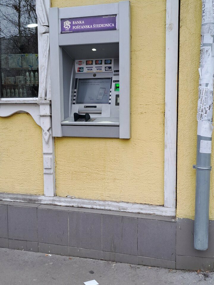ATM'ler Банка Поштанска Штедионица, Belgrad, foto
