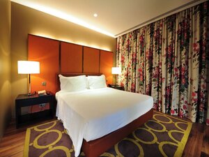 Hotel de Guimaraes Business & SPA (Braga, Guimarães, Rua Eduardo Manuel de Almeida), otel