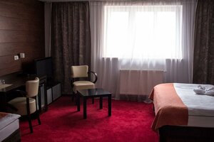 Slavie (Karlovarský kraj, Cheb), otel  Cheb'ten