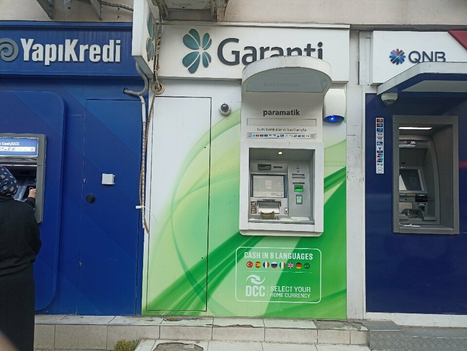 ATM'ler Garanti BBVA ATM, İstanbul, foto
