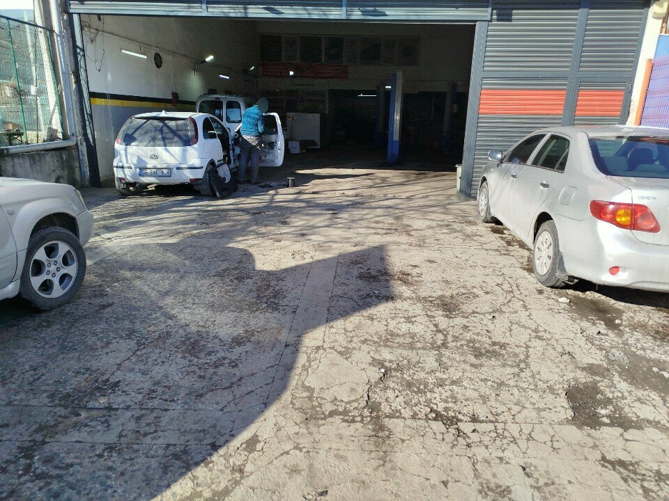 Metal eşya tamircileri Ayyıldız Oto Kilit & Anahtar, Ankara, foto