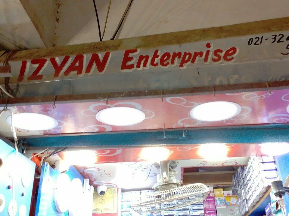 Elektrik ve elektrikli ürün mağazası Izyan enterprise, Karaçi, foto