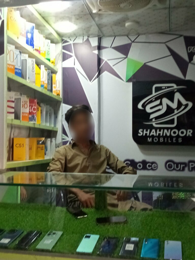 Telefon tamir servisi Shaheen mobile, Karaçi, foto