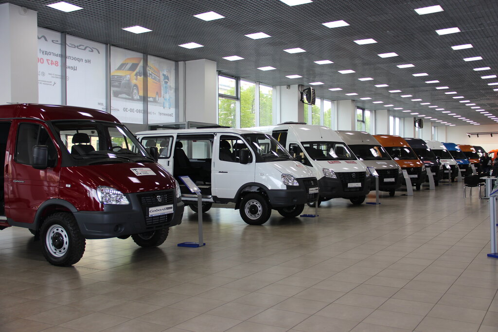 Otomobil satış galerileri Avtotsentr Gaz Primorsky, Saint‑Petersburg, foto