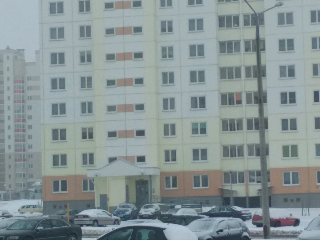 Otoparklar Parking lot, Grodno, foto