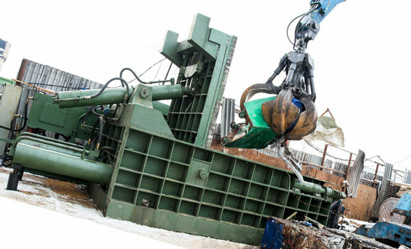 Geri dönüşüm maddeleri Metallolom, Moskova, foto