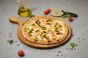 Yemekhanesi (ulitsa Neftyanikov No:17, derevnya Kuznechikha (Kuznechikhinskiy selskiy okrug), Russian Federation), suşi restoranı