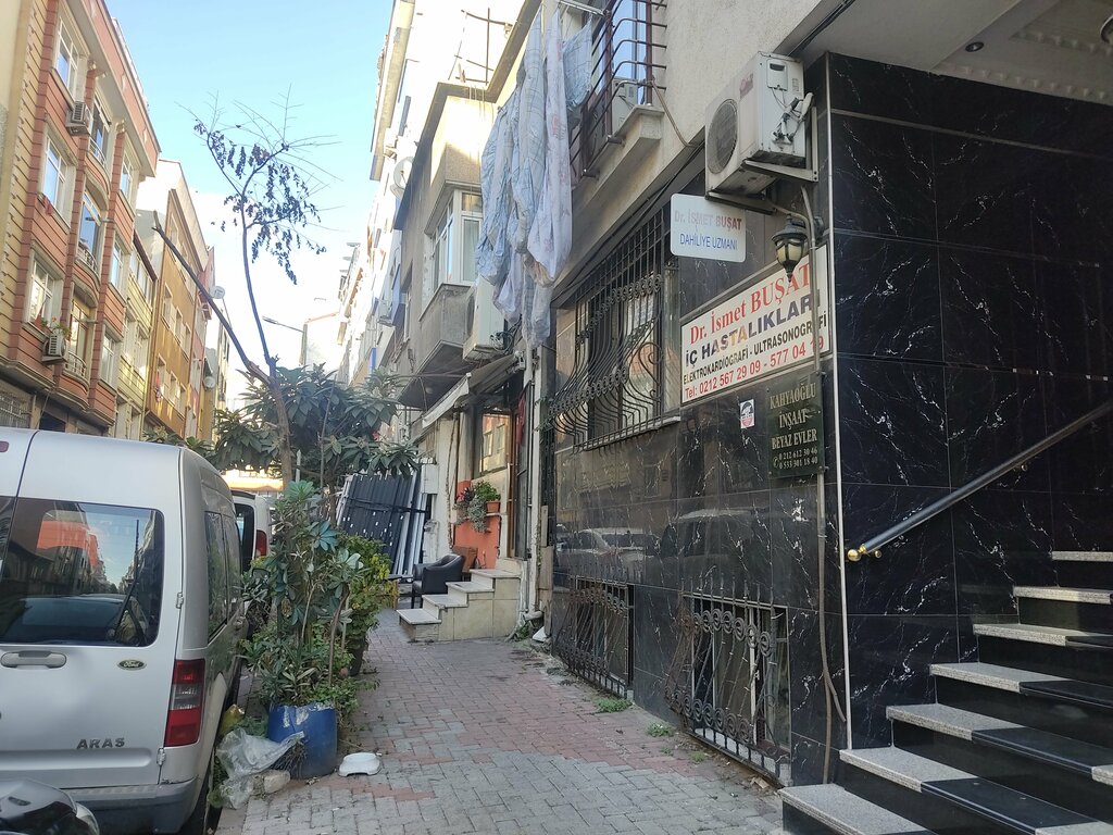 Özel muayenehaneler Dr. İsmet Buşat, İstanbul, foto