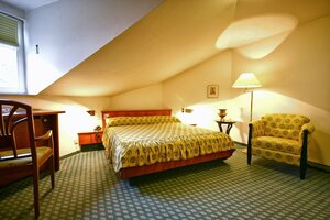 Hotel Haus Duden (North Rhine-Westphalia, Wesel, Konrad-Duden-Straße, 99), otel  Kuzey Ren‑Vestfalya'dan
