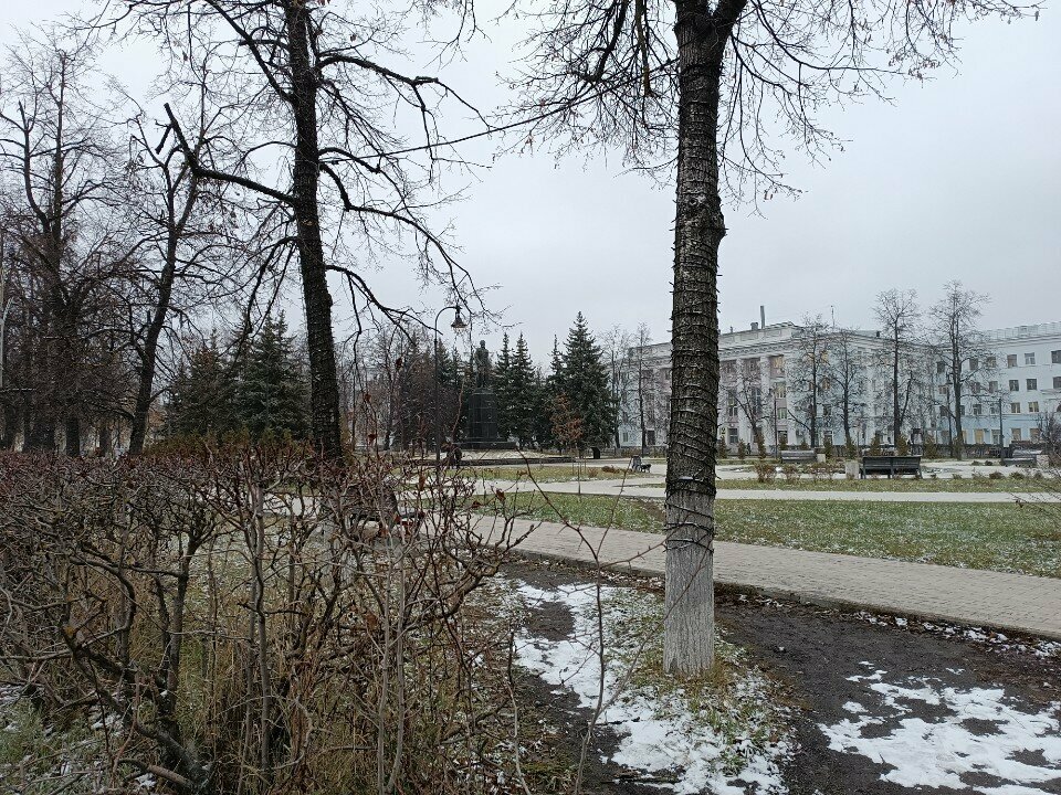 Express yağ değişim noktası Mobil 1 центр, Dzerjinsk, foto