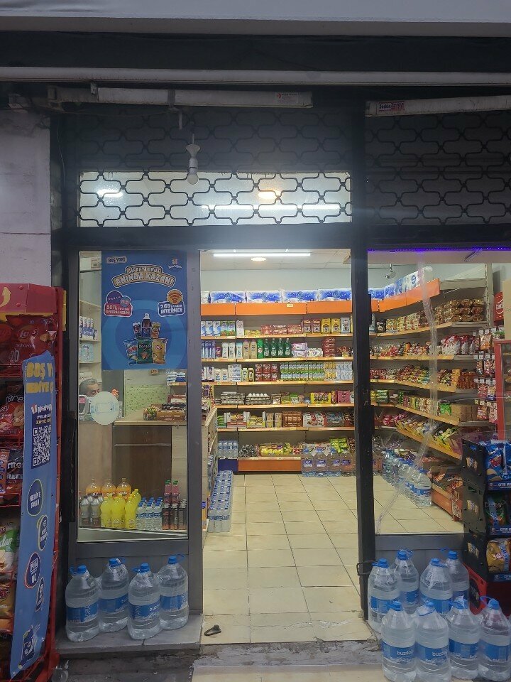 Pazarlar ve çarşılar Akkuş Mini Market, İstanbul, foto