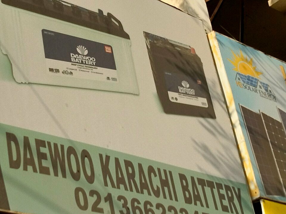 Akümülatör ve şarj cihazları Karachi battery, Karaçi, foto