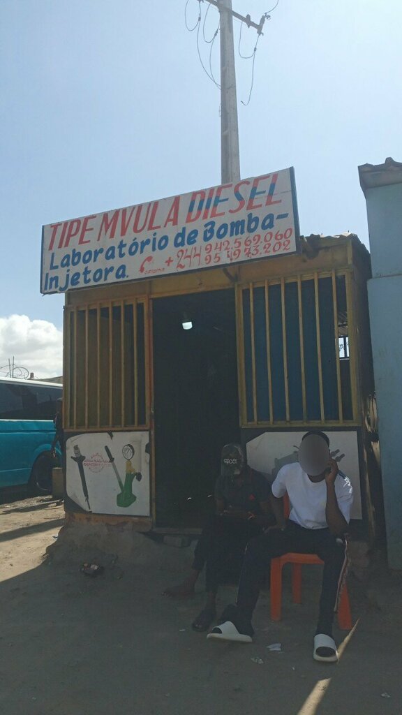 Pompa ve pompalama ekipmanları firmaları Tipe Mvula Diesel, Loanda, foto