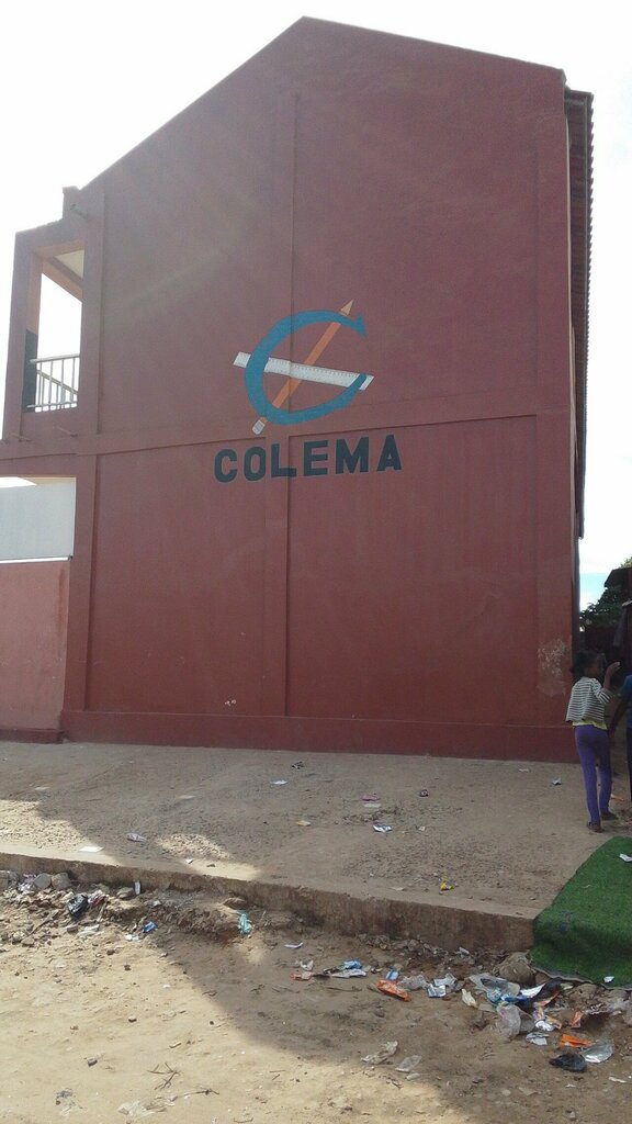 Yüksekokul Colégio Colema, Loanda, foto
