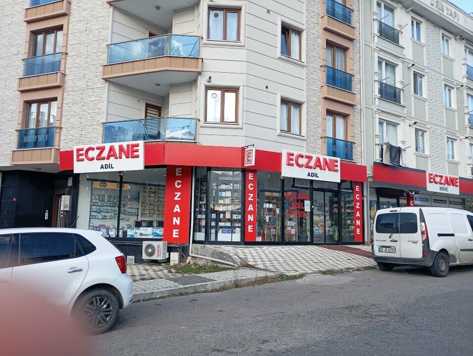 Eczaneler Adil Eczanesi, İstanbul, foto
