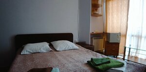 MVO-Sukhum Briz (ulitsa Akirtava No:24, Sukhumi), otel  Suhum'dan