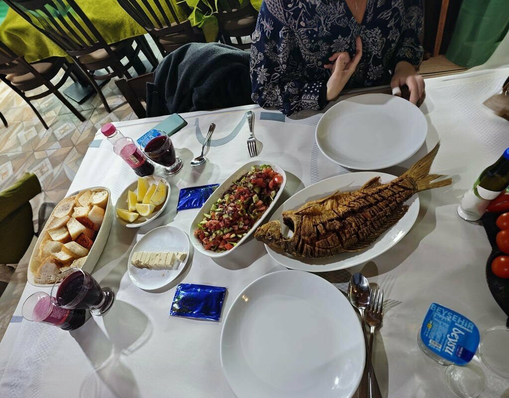 Restoran Efsane Balık Restoranı, Beyşehir, foto