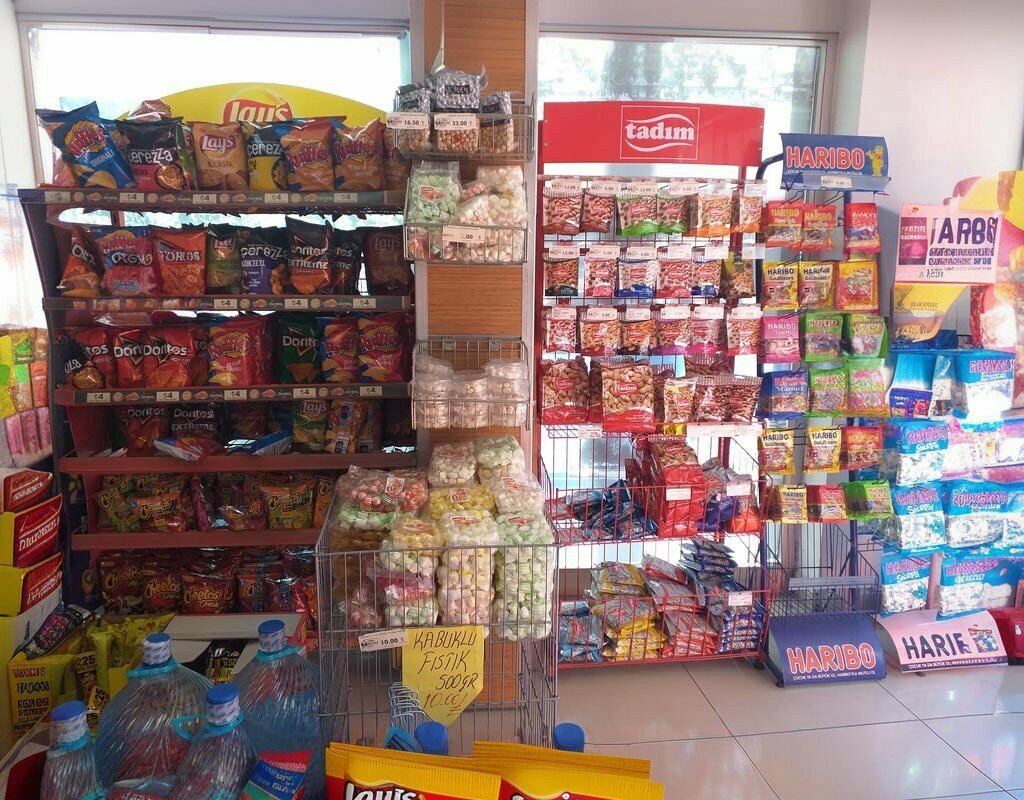 Market Hizmet Market, Ünye, foto