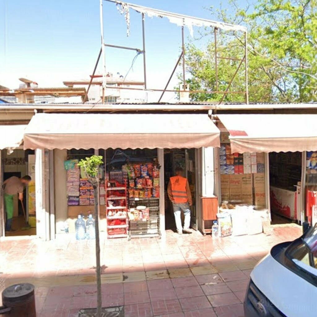 Mini-market Laçin Market, Van, foto