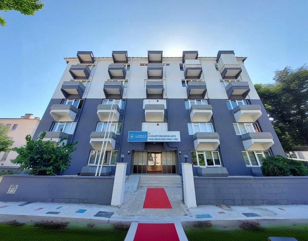 Yurtlar İlim Yayma Cemiyeti Yüksek Öğretim Erkek Öğrenci Yurdu, Edirne, foto