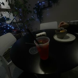 Chao’s Coffee (Dorozhnaya ulitsa No:1/3, derevnya Novopodkletnoye), kahve dükkanları  Voronejskaya oblastından