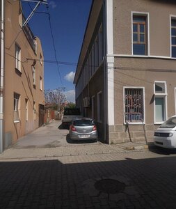 Hüsnü Pazarbaşı Gençlik Ve Kültür Merkezi (Balıkesir, Burhaniye, Atatürk Cad., 47), kültür merkezleri  Burhaniye'den