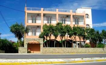 Otel Angela Hotel and Apartments, Dünya, foto