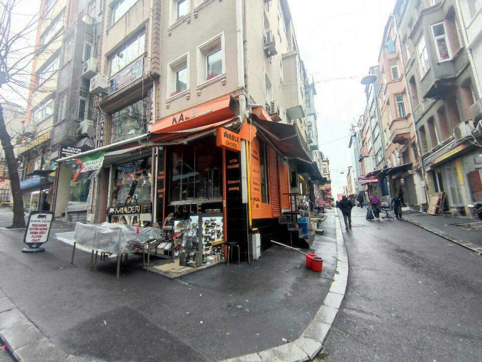 Ayakkabı mağazaları Kale Ayakkabı ve Çanta, İstanbul, foto