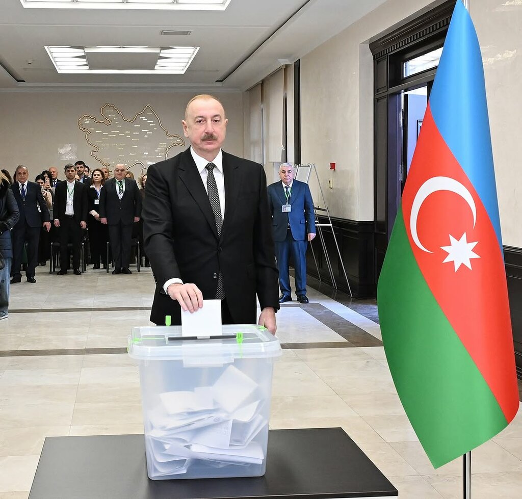 Devlet kurumları ve bakanlıklar Səbail Rayon İcra Hakimiyyəti, Kaşkaderya eyaleti, foto