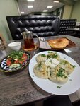 The Somoni (Komsomolskaya Square No:6), kafe  Moskova'dan