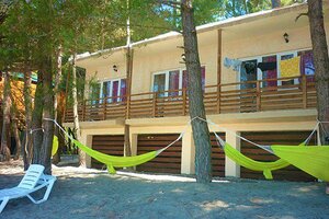Santa Sofia (ulitsa Gitsba No:86), otel  Pitsunda'dan