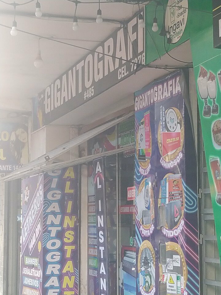 Market Gigantografía, Santa‑Krus, foto