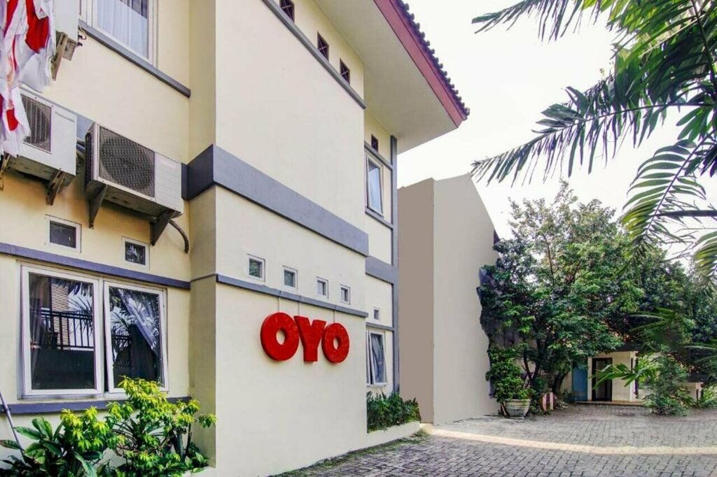 Otel Wisma Yampi Syari'ah by Oyo Rooms, Cakarta, foto