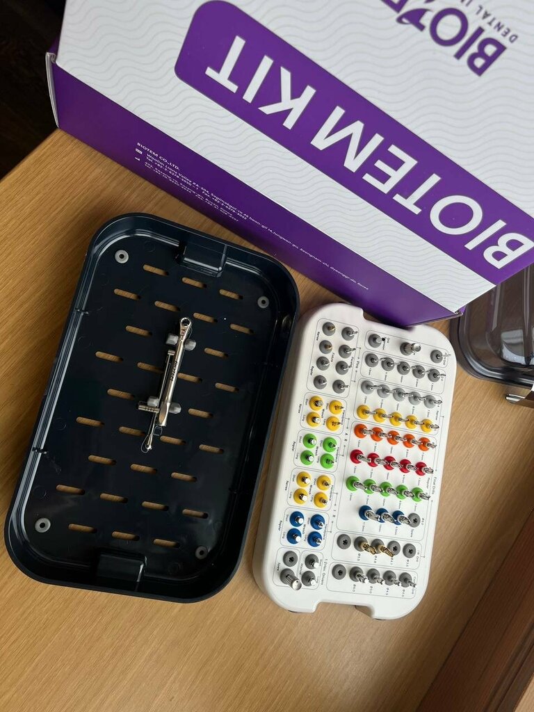 Medikal ürün firmaları Ассистент Имплантолога, Kazan, foto