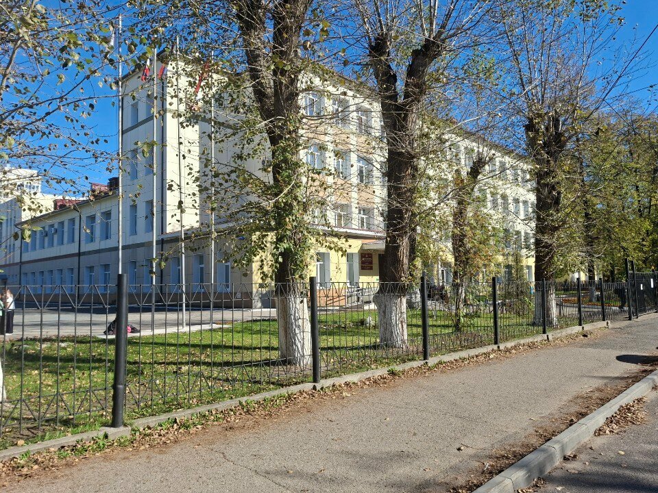 Fen lisesi, sosyal bilimler lisesi Gymnasium № 6, Perm, foto