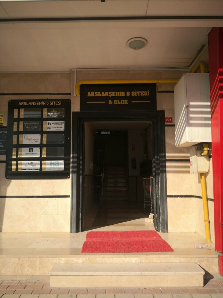 Özel ağız ve diş sağlığı klinikleri ve muayenehaneleri Ertuğrul Özyürek Diş Kliniği, Bursa, foto