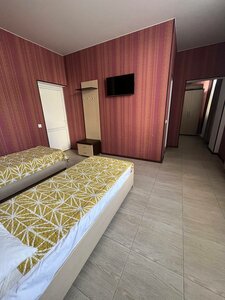 Reskator (Prosvescheniya Street No:109Г), otel  Soçi'den