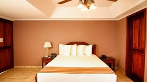 La Riviera Hotel B&b (Provincia de Heredia, Canton de Belen), otel  Heredia İli'nden