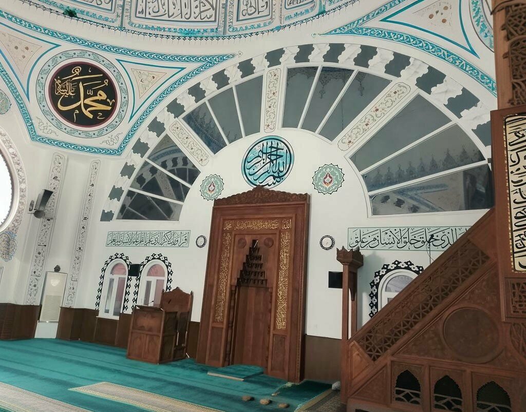 Cami Barbaros Cami, Bucak, foto