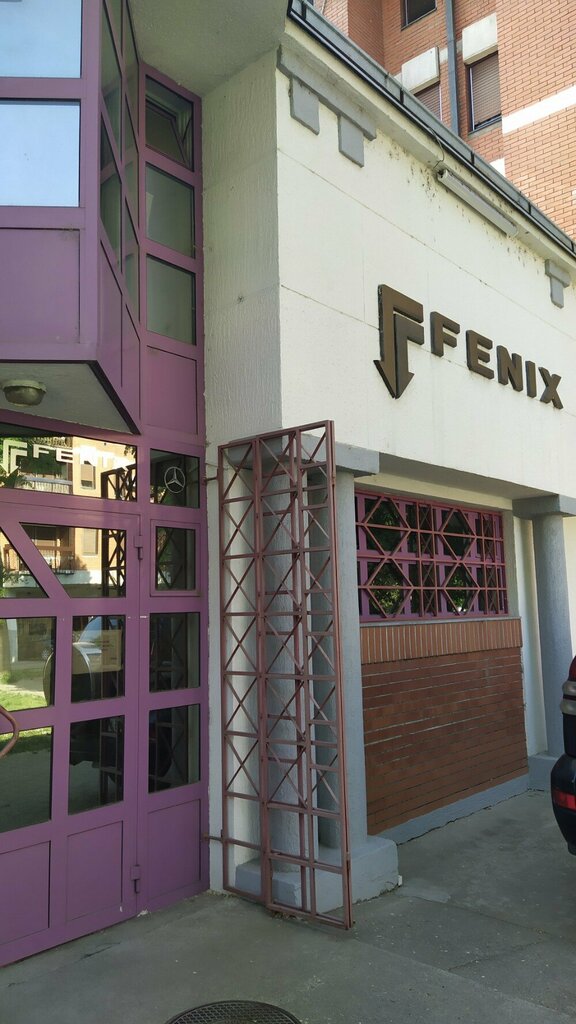 Yarı saydam yapılar Fenix, Novi Sad, foto