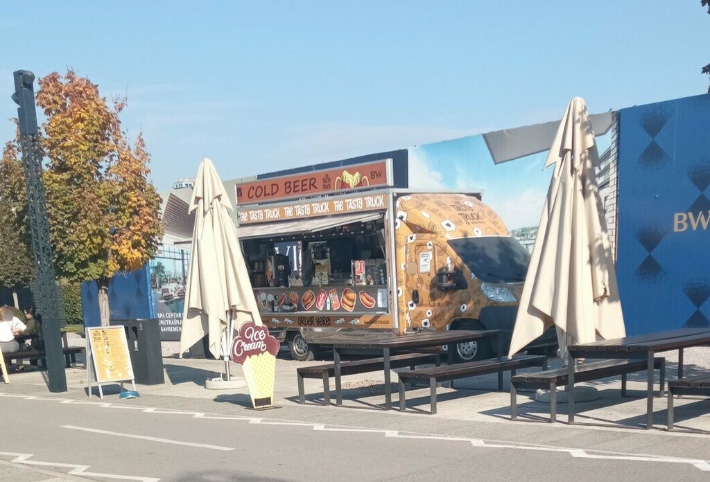 Restoran The Tasty Truck, Belgrad, foto