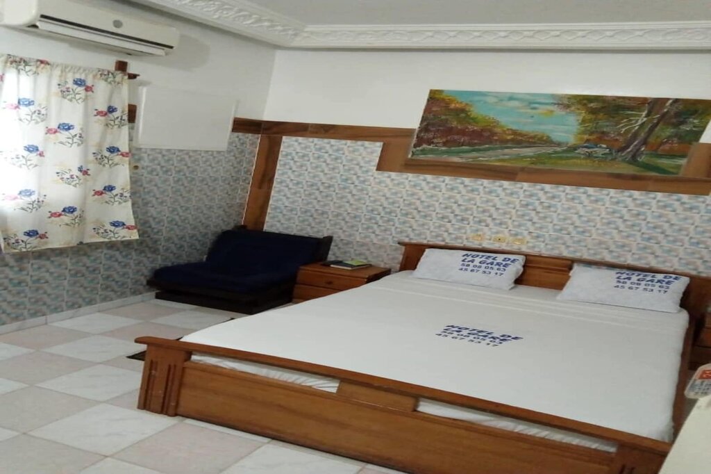 Otel Hôtel De La Gare, Abican, foto