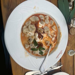 Resmorant (Artvin, Şavşat, Meşeli Demirciler Mevkii), restoran  Şavşat'tan