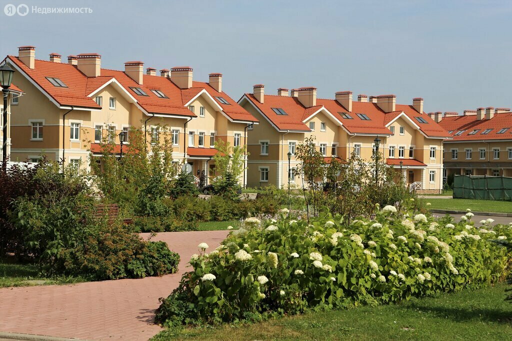 Yazlık yerleşim Usadba Bakeyevo, Moskova ve Moskovskaya oblastı, foto