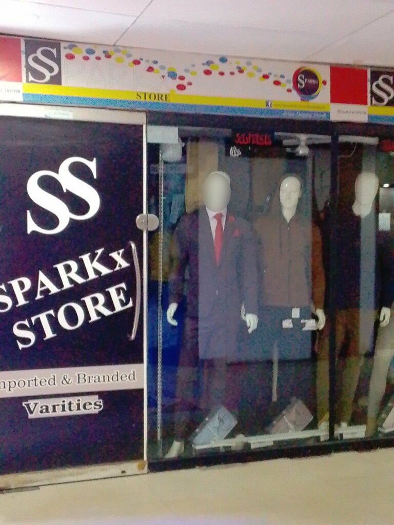 Dış giyim mağazası Ss Spark store, Karaçi, foto